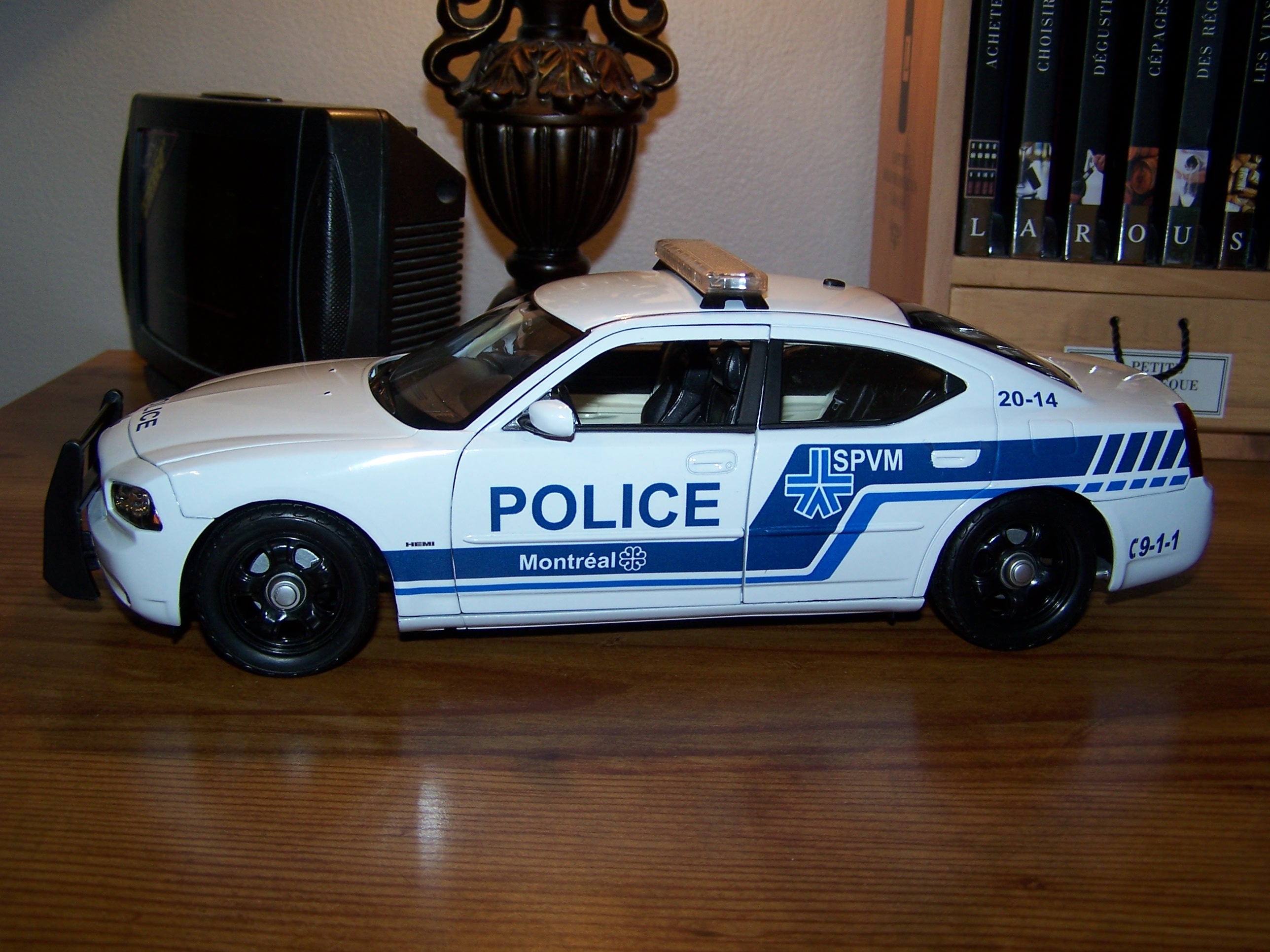 SPVM police car - DiecastSociety.com